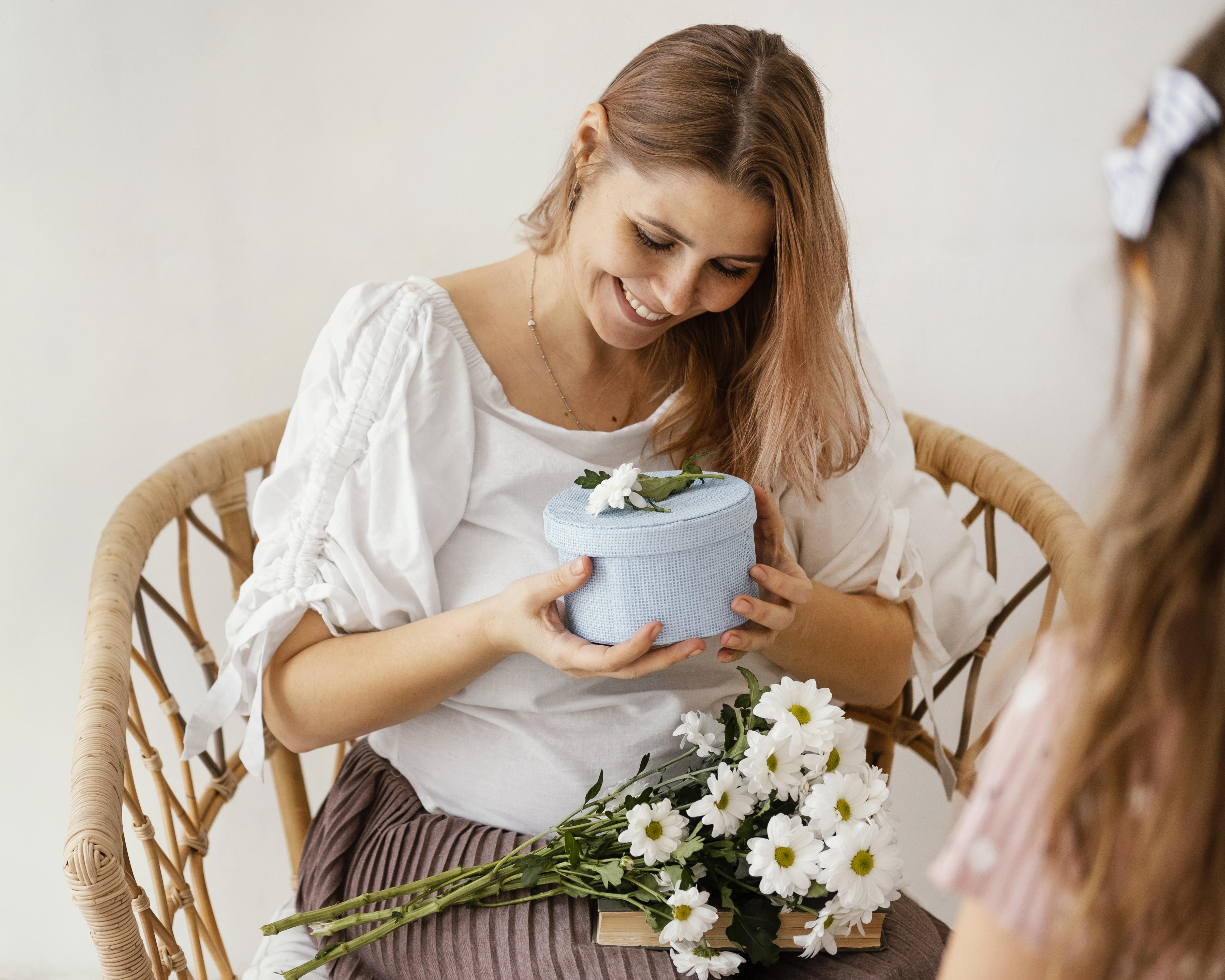 Top 5 Personalized Gifts for Spring to Celebrate the Season